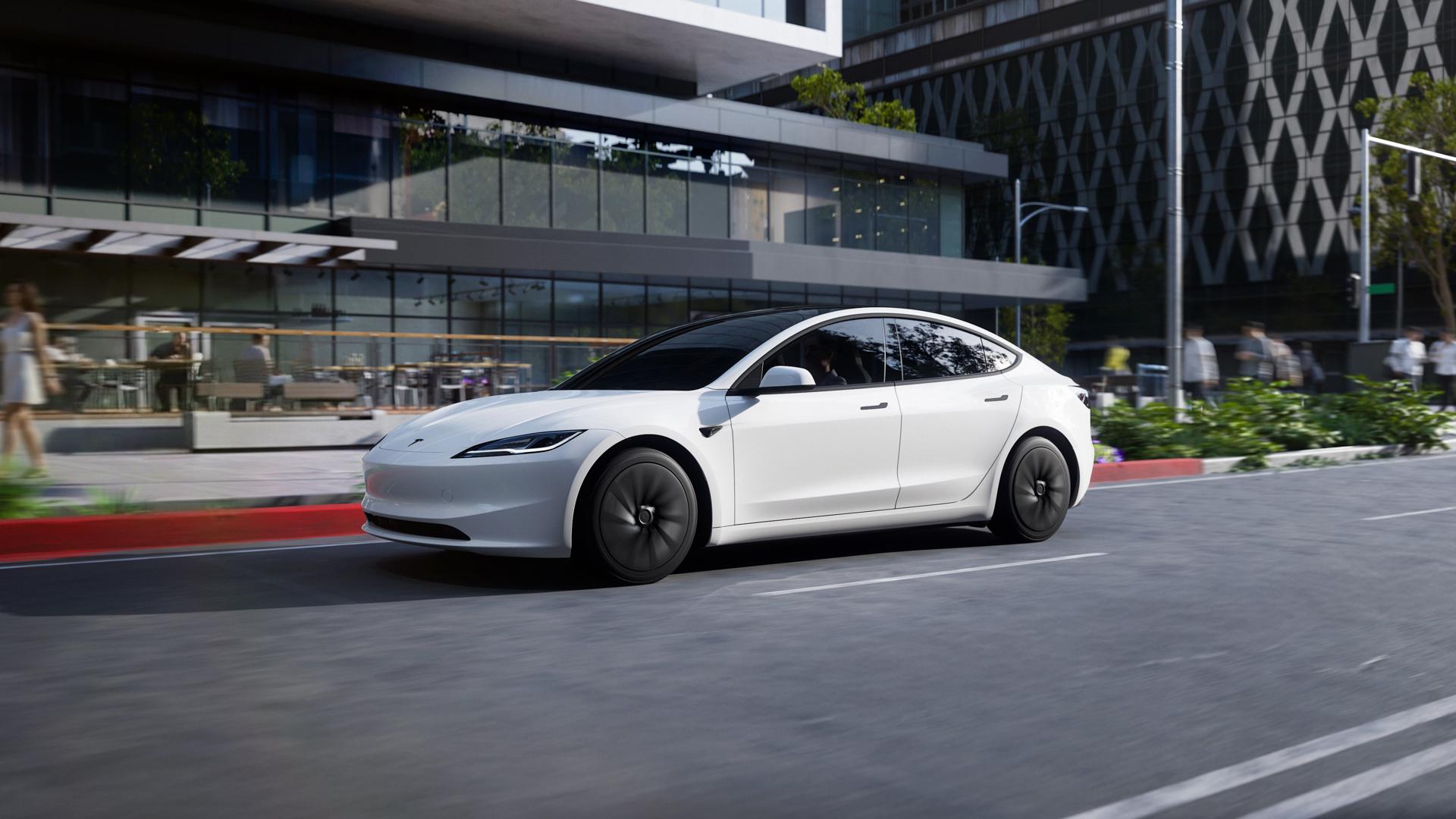 Tesla lanza versiones más baratas y con menos equipamiento de los Model ...
