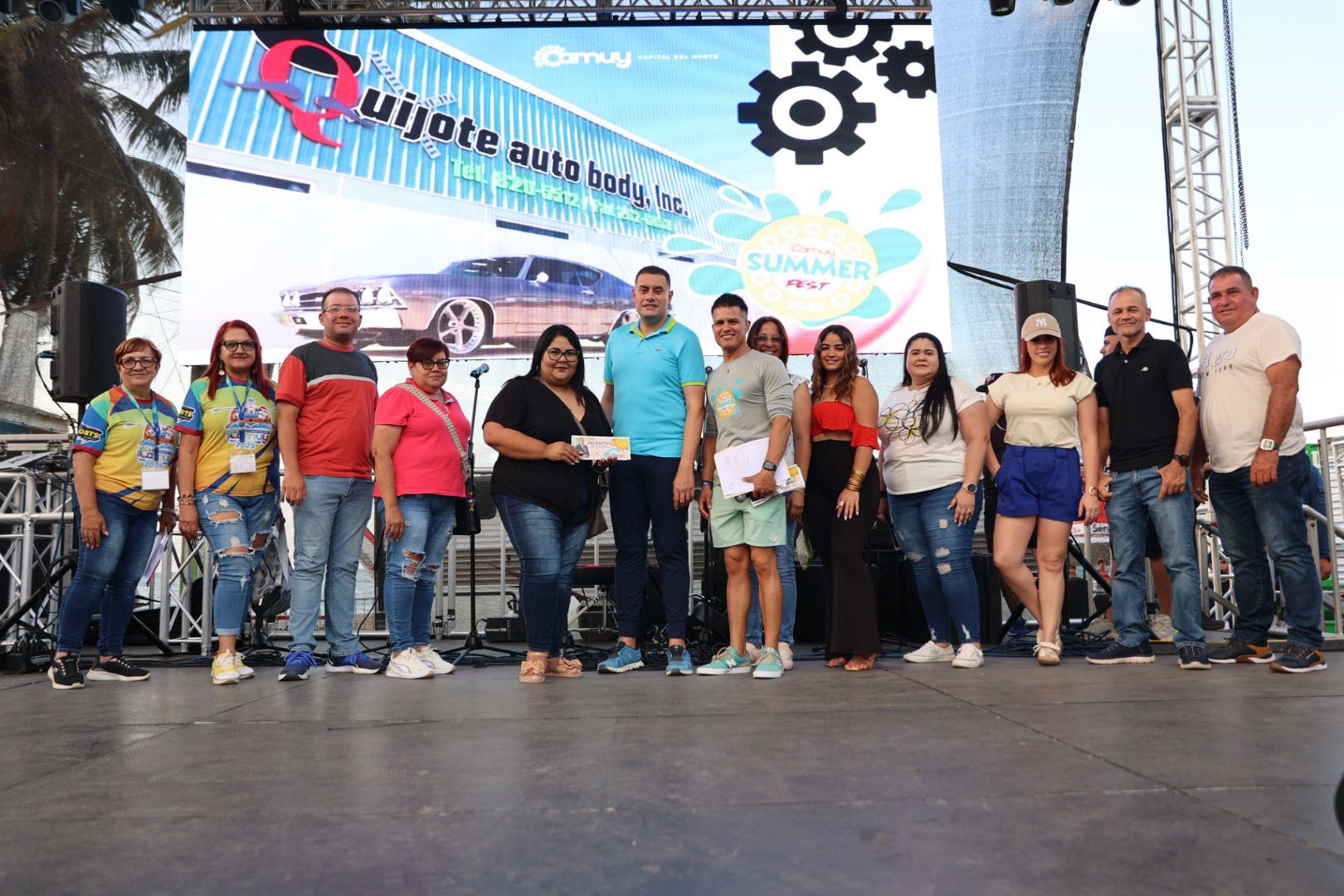 Empleados de Camuy reciben bono de verano y otros incentivos | NewsPR