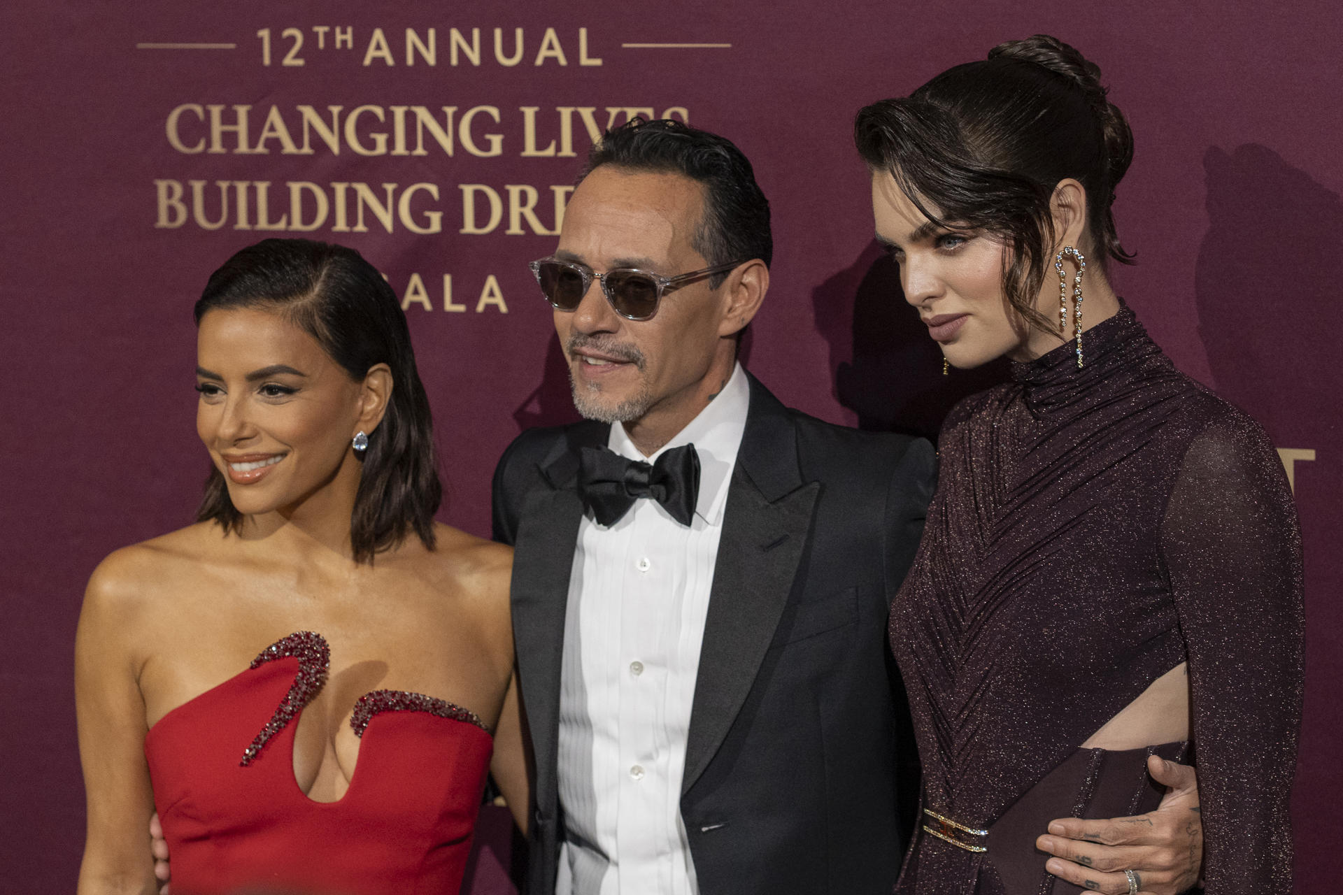 Eva Longoria y J Balvin son reconocidos por la Fundación Maestro Cares ...